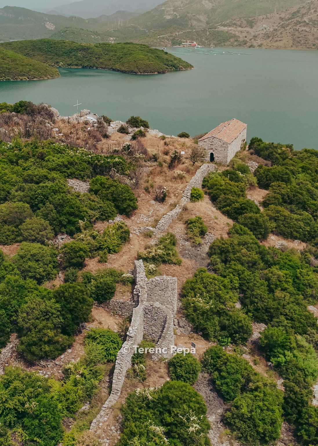 Terenc Pepa, fotografi që fokuson shpirtshëm hiret e bukurive tona t ...