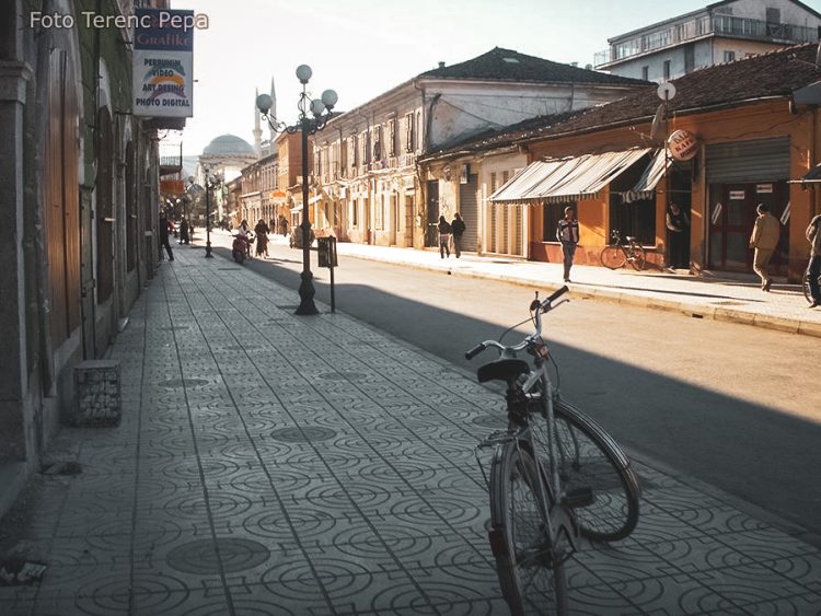 Terenc Pepa, fotografi që fokuson shpirtshëm hiret e bukurive tona t ...