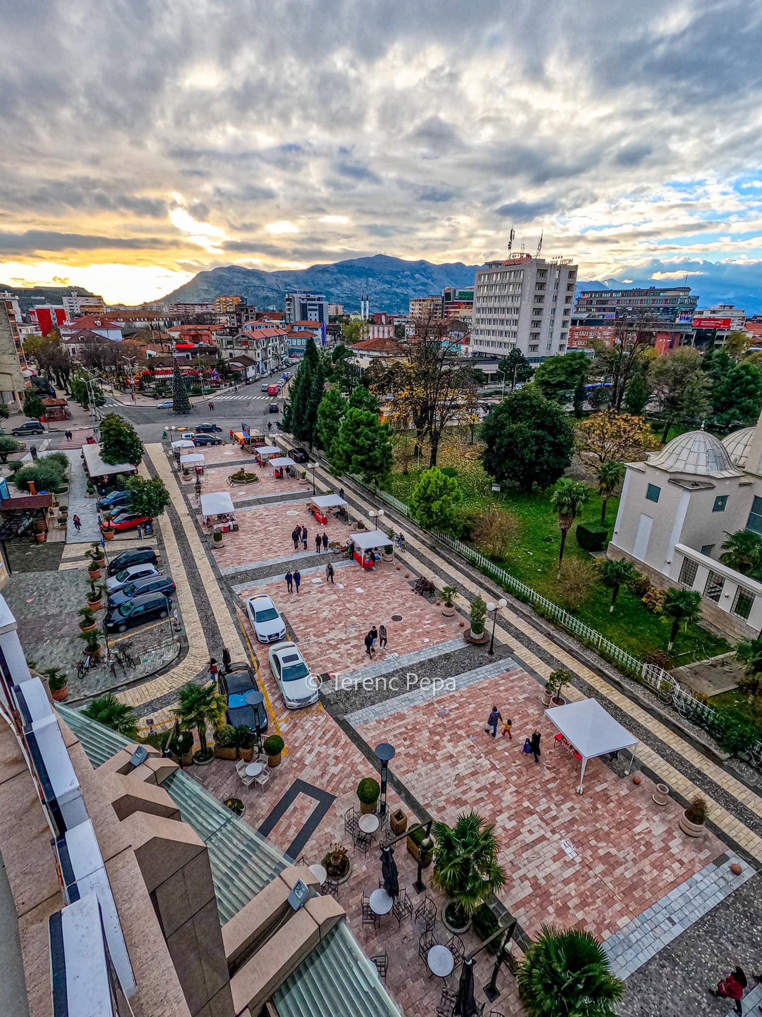 Terenc Pepa, fotografi që fokuson shpirtshëm hiret e bukurive tona t ...