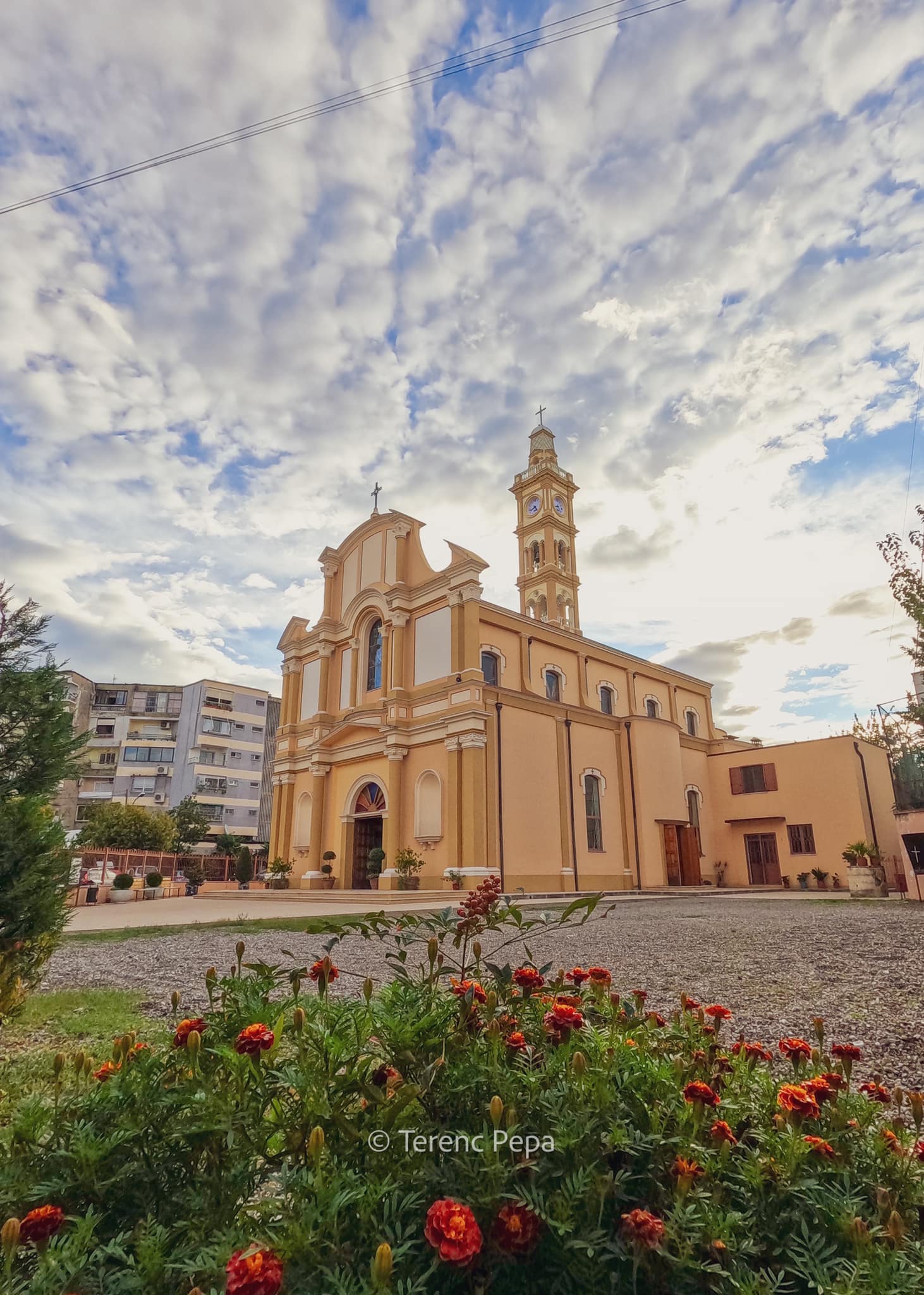 Terenc Pepa, fotografi që fokuson shpirtshëm hiret e bukurive tona t ...