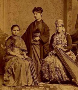 Anandi Gopal Joshi, Kei Okami dhe Tabat M. Islambooly, ëndrra e të ...